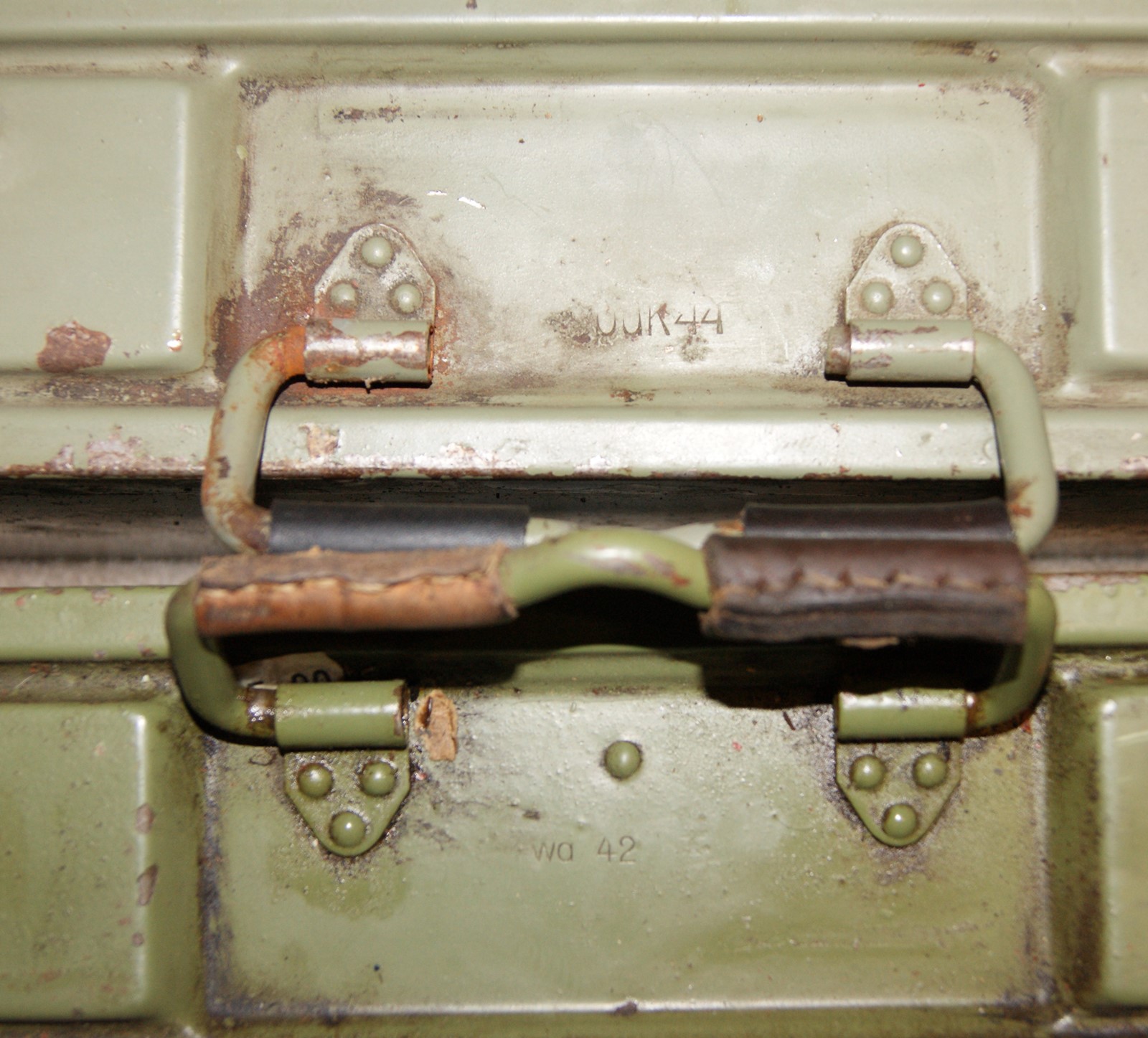 German ammunition can restoration – Stephen Taylor, WW2 Relic Hunter